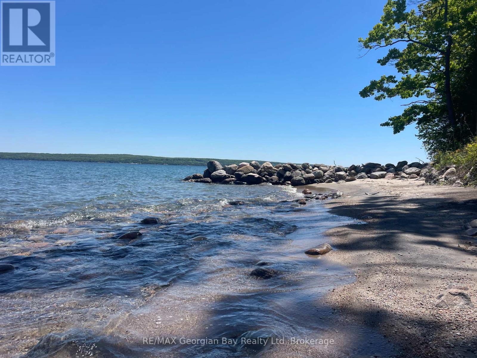 10 Kchi Sin Miikan, Christian Island 30 Beausoleil First Nation, ON L9M ...