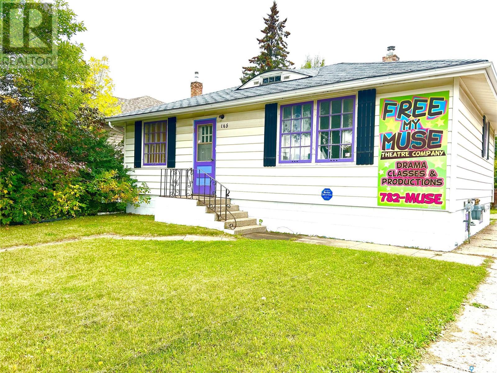 165 Broadway St W, Yorkton, SK S3N 0M5 | MLS #SK984719 | Houseful