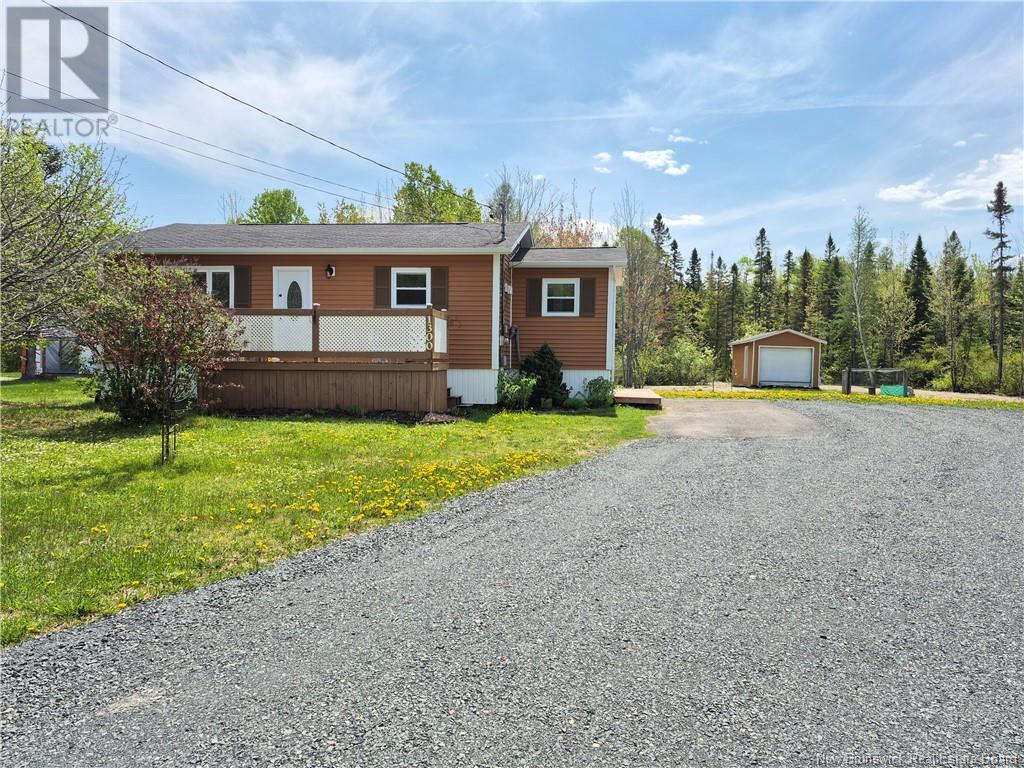 1602 Queen Elizabeth Dr, Bathurst, NB E2A 4Y4 | MLS #NB109165 | Houseful
