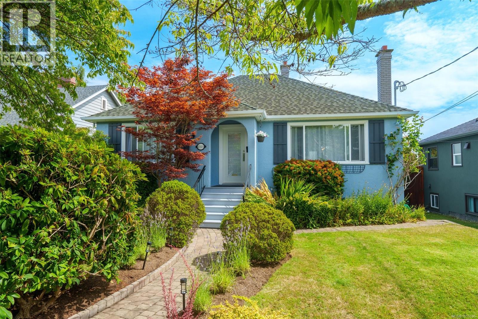 2325 Musgrave St, Oak Bay, BC V8R 5Y1 | MLS #1011136 | Houseful