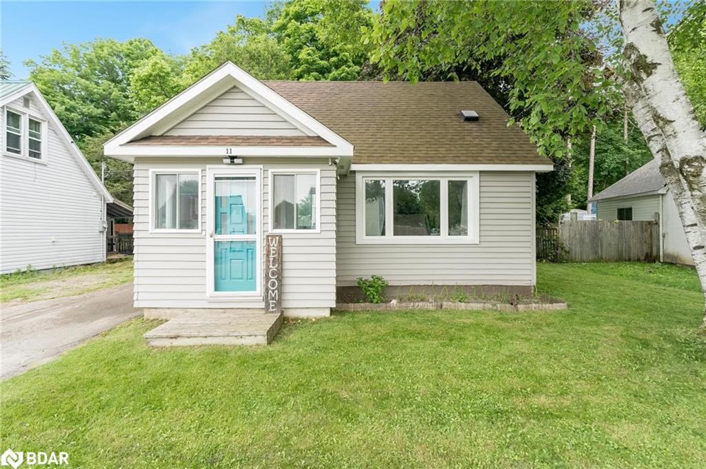 11 Victory Crescent, Penetanguishene, ON L9M 1B6 | MLS #40601356 | Houseful